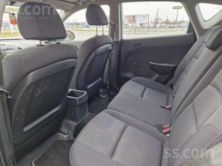 Pelēks Hyundai i30 2008 Rīga, ar dzinēja tilpumu 1.60 L un nobraukumu 293 tūkst. km par 1600 €, foto 11 vietnē AUTOMOTO.COM.LV