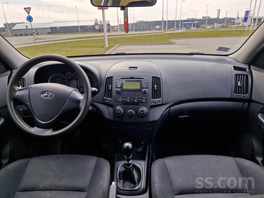 Pelēks Hyundai i30 2008 Rīga, ar dzinēja tilpumu 1.60 L un nobraukumu 293 tūkst. km par 1600 €, foto 14 vietnē AUTOMOTO.COM.LV