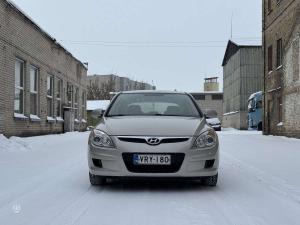 Pelēks Hyundai i30 2008 Radviliškis, ar dzinēja tilpumu 1.58 L un nobraukumu 222 tūkst. km par 1900 €, foto 2 vietnē AUTOMOTO.COM.LV