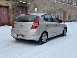 Pelēks Hyundai i30 2008 Radviliškis, ar dzinēja tilpumu 1.58 L un nobraukumu 222 tūkst. km par 1900 €, foto 4 vietnē AUTOMOTO.COM.LV