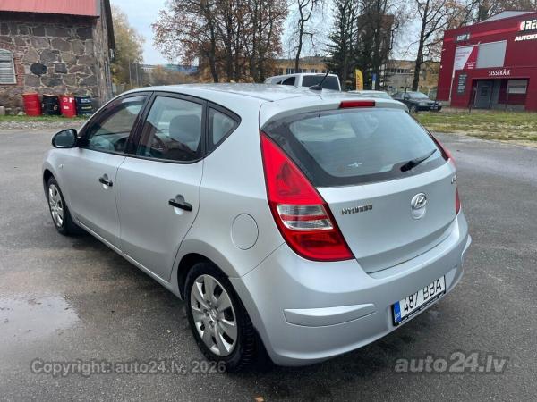 Grey Hyundai i30 2008 in Viljandi, with an engine capacity of 1.40 L and mileage of 307 thousand km for 2300 €, photo 7 on AUTOMOTO.COM.LV