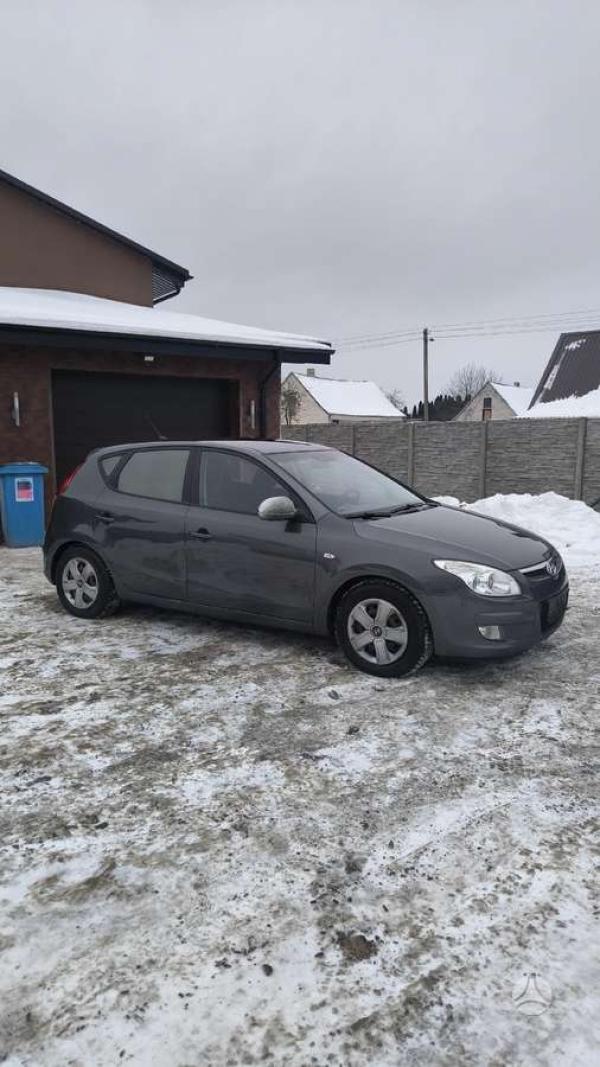Pelēks Hyundai i30 2008 Kauņa, ar dzinēja tilpumu 1.58 L un nobraukumu 230 tūkst. km par 1750 €, foto 5 vietnē AUTOMOTO.COM.LV