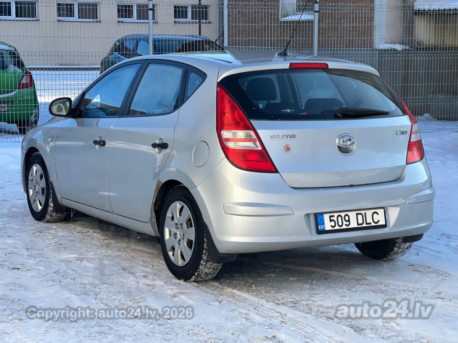 Pelēks Hyundai i30 2008 Narva, ar dzinēja tilpumu 1.40 L un nobraukumu 212 tūkst. km par 1499 €, foto 2 vietnē AUTOMOTO.COM.LV