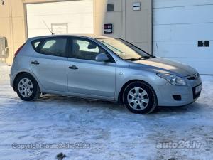 Pelēks Hyundai i30 2008 Narva, ar dzinēja tilpumu 1.40 L un nobraukumu 212 tūkst. km par 1499 €, foto 7 vietnē AUTOMOTO.COM.LV