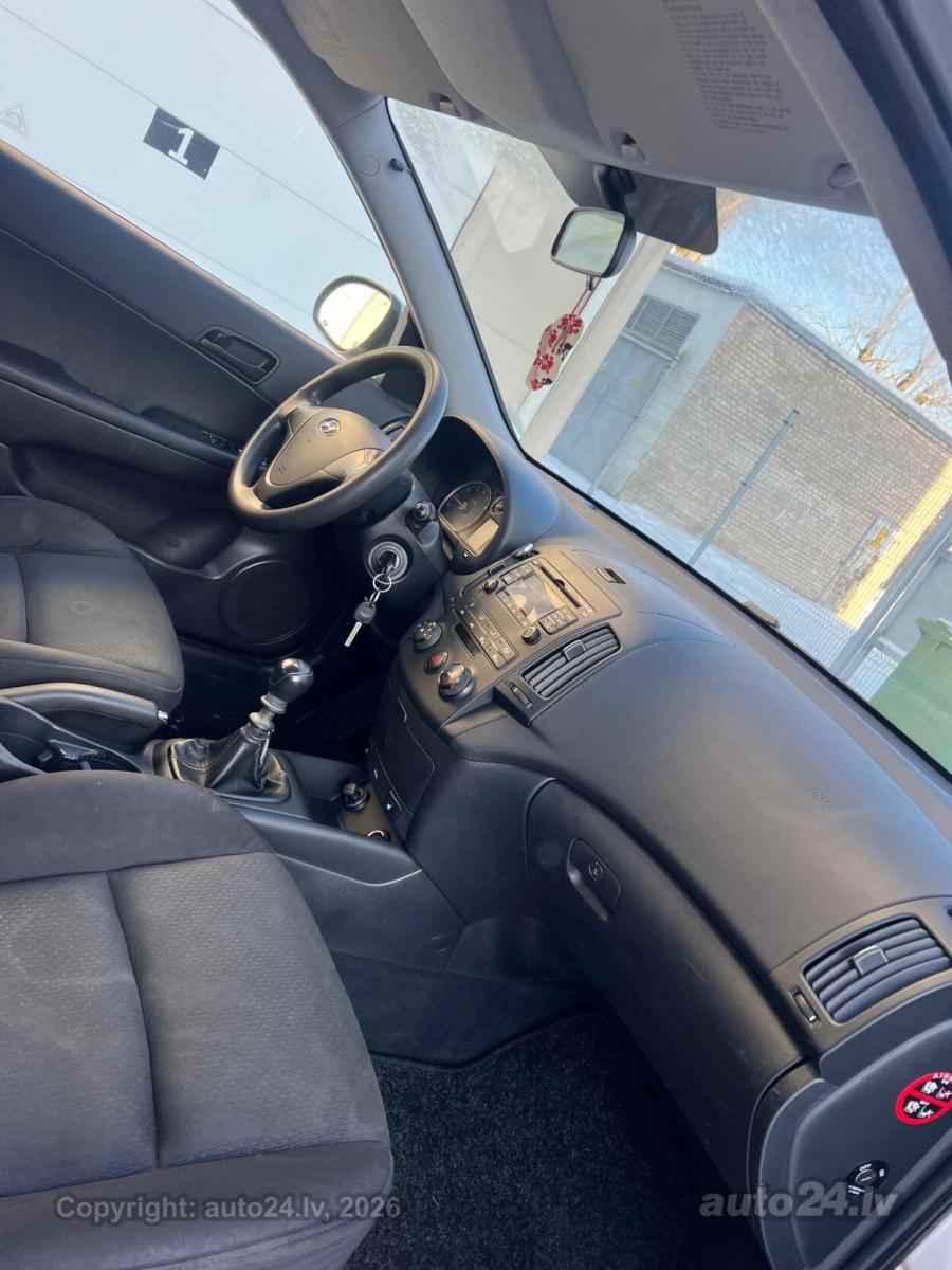 Pelēks Hyundai i30 2008 Narva, ar dzinēja tilpumu 1.40 L un nobraukumu 212 tūkst. km par 1499 €, foto 19 vietnē AUTOMOTO.COM.LV