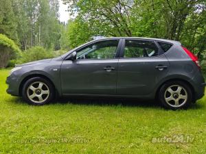 Grey Hyundai i30 2008 in Tartu, with an engine capacity of 1.60 L and mileage of 137 thousand km for 2750 €, photo 3 on AUTOMOTO.COM.LV
