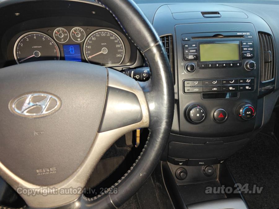 Grey Hyundai i30 2008 in Tartu, with an engine capacity of 1.60 L and mileage of 137 thousand km for 2750 €, photo 6 on AUTOMOTO.COM.LV