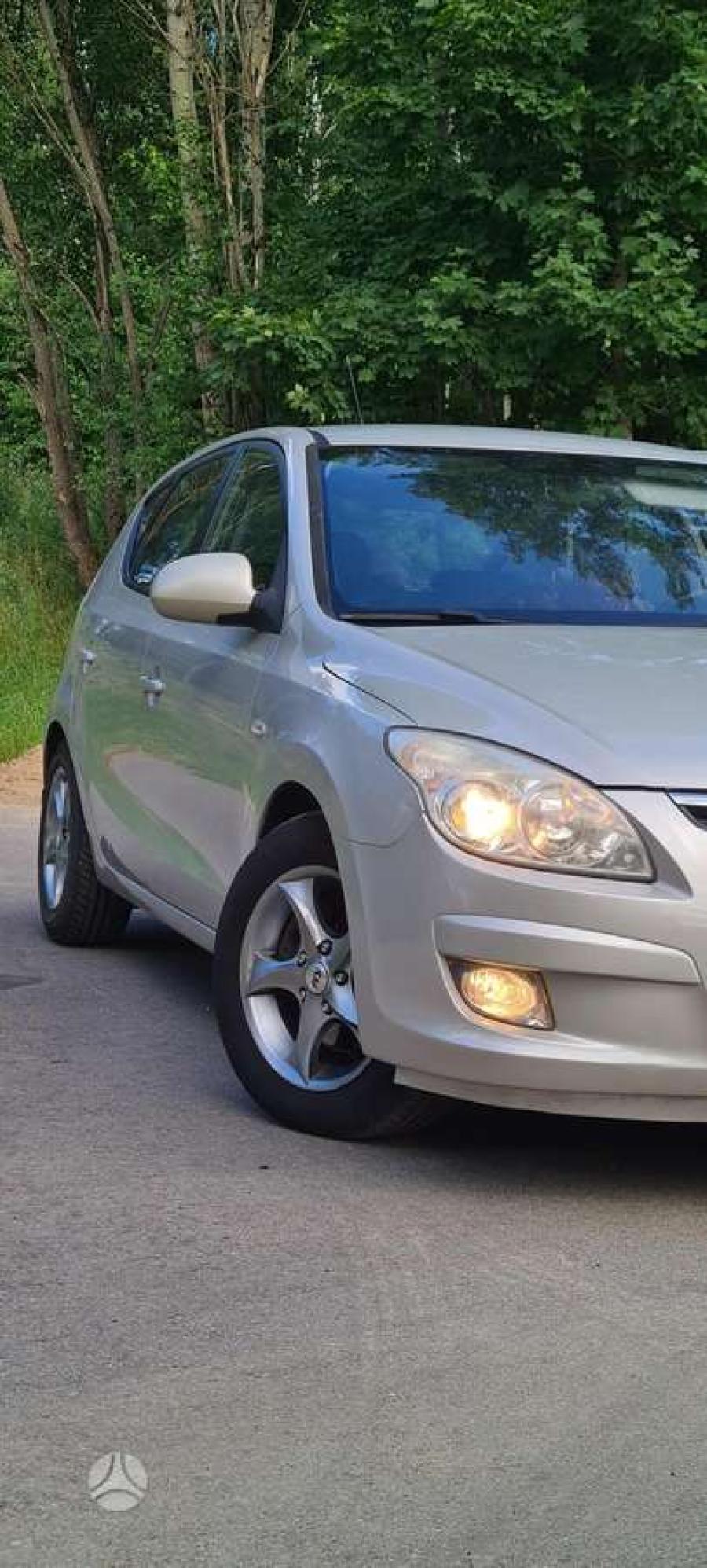 Серый Хендай i30 2008 в Вильнюс, объемом двигателя 1.58 л и пробегом 319 тыс. км за 2500 €, фото 10 на AUTOMOTO.COM.LV