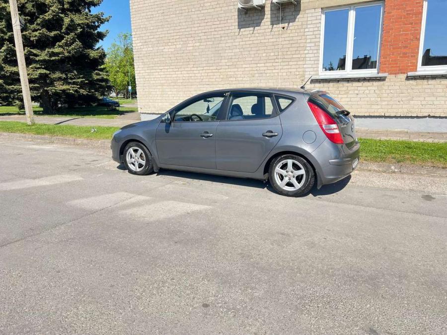 Серый Хендай i30 2008 в Клайпеда, объемом двигателя 1.60 л и пробегом 380 тыс. км за 1400 €, фото 7 на AUTOMOTO.COM.LV