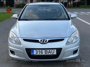 Grey Hyundai i30 2008 in Narva, with an engine capacity of 1.40 L and mileage of 215 thousand km for 1999 €, photo 4 on AUTOMOTO.COM.LV