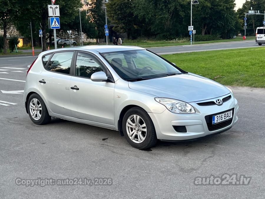 Grey Hyundai i30 2008 in Narva, with an engine capacity of 1.40 L and mileage of 215 thousand km for 1999 €, photo 6 on AUTOMOTO.COM.LV