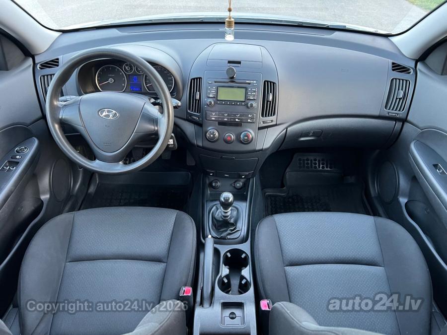 Grey Hyundai i30 2008 in Narva, with an engine capacity of 1.40 L and mileage of 215 thousand km for 1999 €, photo 17 on AUTOMOTO.COM.LV