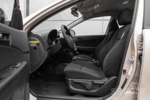 Pelēks Hyundai i30 2008 Rīga, ar dzinēja tilpumu 1.60 L un nobraukumu 186 tūkst. km par 1990 €, foto 10 vietnē AUTOMOTO.COM.LV