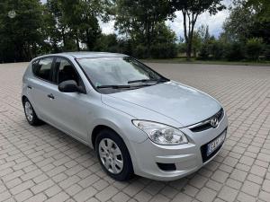 Pelēks Hyundai i30 2008 Viļņa, ar dzinēja tilpumu 1.58 L un nobraukumu 314 tūkst. km par 800 €, foto 3 vietnē AUTOMOTO.COM.LV