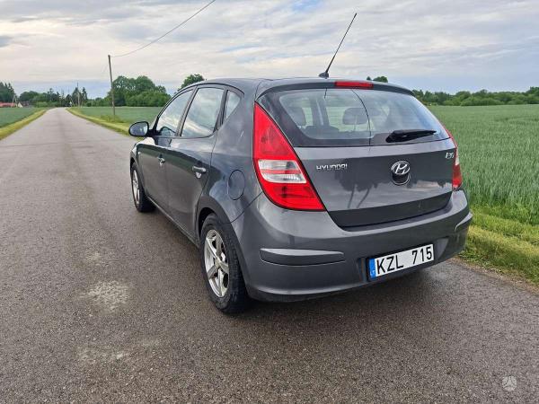 Серый Хендай i30 2008 в Акмяне, объемом двигателя 1.59 л и пробегом 249 тыс. км за 1450 €, фото 4 на AUTOMOTO.COM.LV