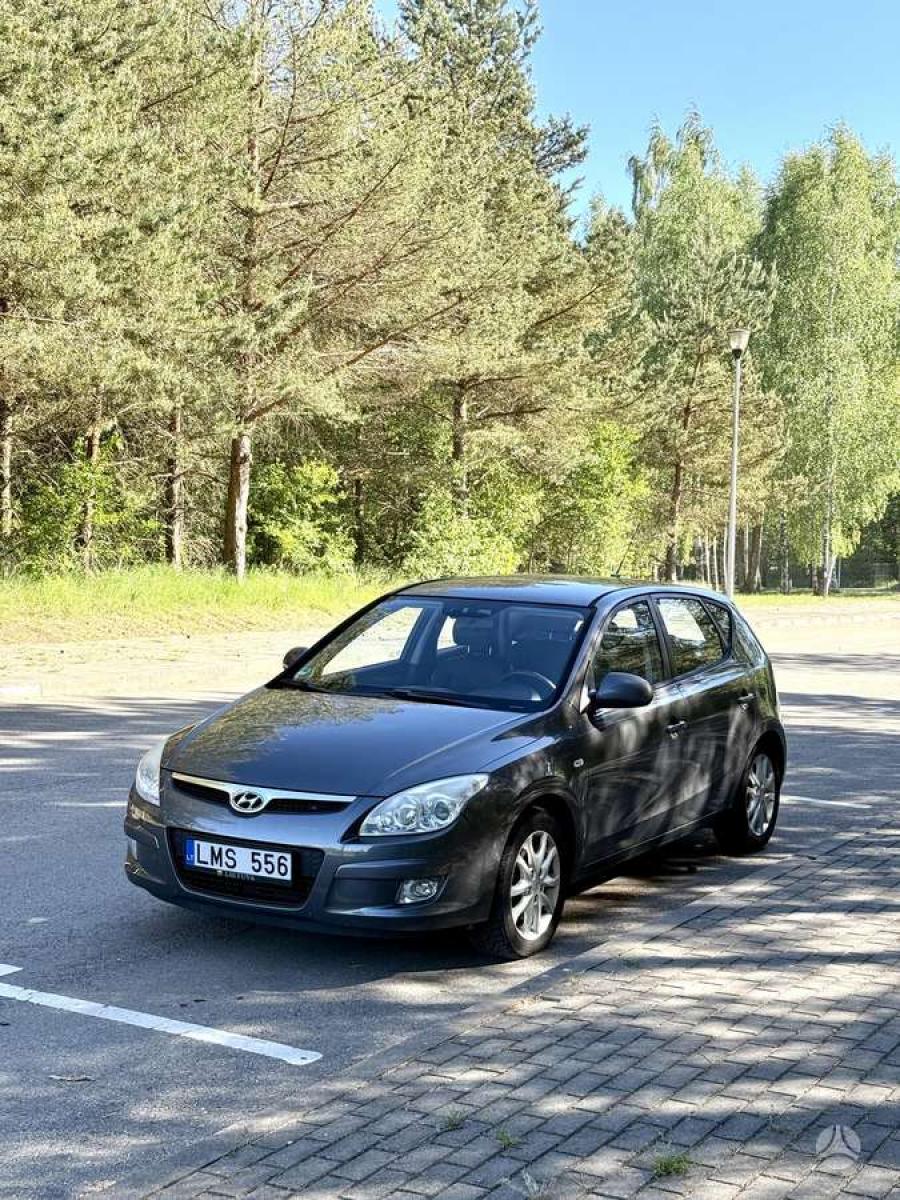 Pelēks Hyundai i30 2008 Kretinga, ar dzinēja tilpumu 1.99 L un nobraukumu 174 tūkst. km par 2150 €, foto 8 vietnē AUTOMOTO.COM.LV