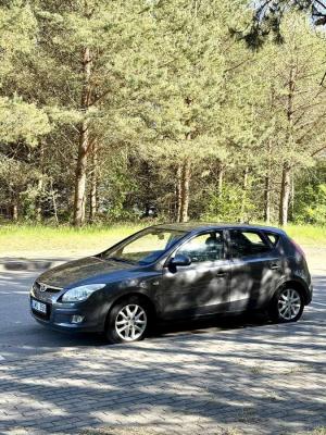 Pelēks Hyundai i30 2008 Kretinga, ar dzinēja tilpumu 1.99 L un nobraukumu 174 tūkst. km par 2150 €, foto 9 vietnē AUTOMOTO.COM.LV