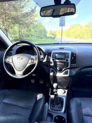 Pelēks Hyundai i30 2008 Kretinga, ar dzinēja tilpumu 1.99 L un nobraukumu 174 tūkst. km par 2150 €, foto 10 vietnē AUTOMOTO.COM.LV