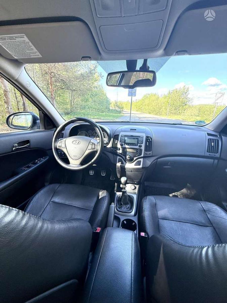 Pelēks Hyundai i30 2008 Kretinga, ar dzinēja tilpumu 1.99 L un nobraukumu 174 tūkst. km par 2150 €, foto 11 vietnē AUTOMOTO.COM.LV