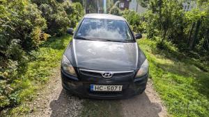 Pelēks Hyundai i30 2008 Rīga, ar dzinēja tilpumu 1.40 L un nobraukumu 122 tūkst. km par 600 €, foto  vietnē AUTOMOTO.COM.LV