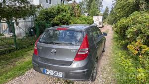 Pelēks Hyundai i30 2008 Rīga, ar dzinēja tilpumu 1.40 L un nobraukumu 122 tūkst. km par 600 €, foto 5 vietnē AUTOMOTO.COM.LV
