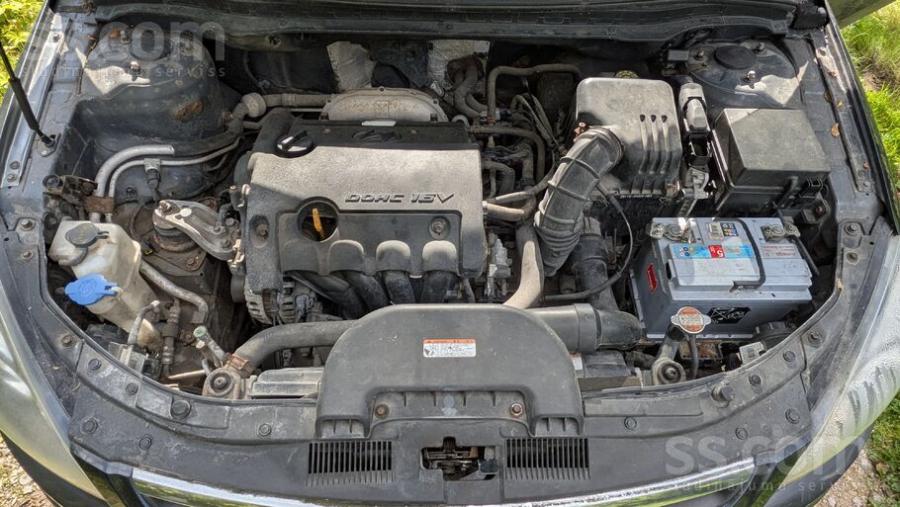 Pelēks Hyundai i30 2008 Rīga, ar dzinēja tilpumu 1.40 L un nobraukumu 122 tūkst. km par 600 €, foto 9 vietnē AUTOMOTO.COM.LV