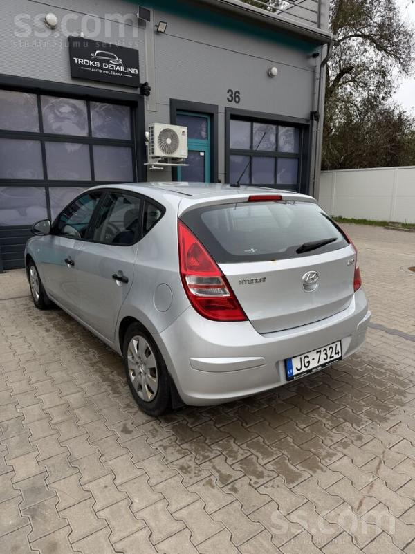 Pelēks Hyundai i30 2008 Rīga, ar dzinēja tilpumu 1.40 L un nobraukumu 184 tūkst. km par 2800 €, foto 7 vietnē AUTOMOTO.COM.LV