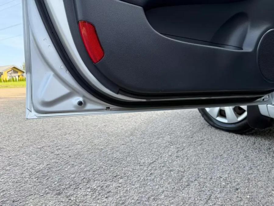 Pelēks Hyundai i30 2009 Rīga, ar dzinēja tilpumu 1.40 L un nobraukumu 178 tūkst. km par 2100 €, foto 9 vietnē AUTOMOTO.COM.LV