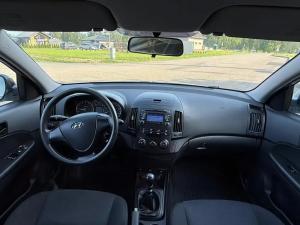 Pelēks Hyundai i30 2009 Rīga, ar dzinēja tilpumu 1.40 L un nobraukumu 178 tūkst. km par 2100 €, foto 11 vietnē AUTOMOTO.COM.LV