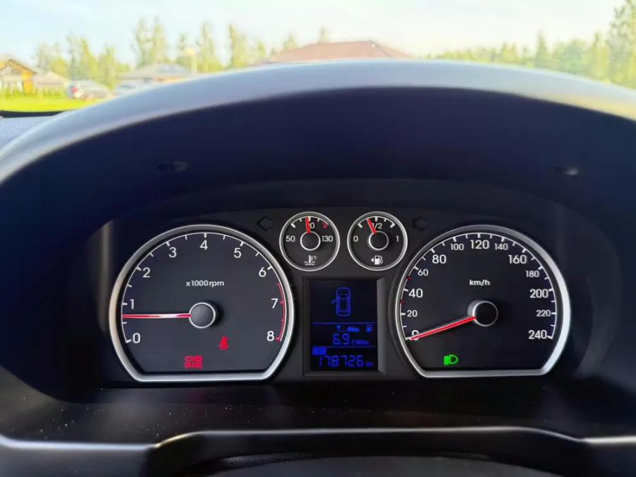 Pelēks Hyundai i30 2009 Rīga, ar dzinēja tilpumu 1.40 L un nobraukumu 178 tūkst. km par 2100 €, foto 14 vietnē AUTOMOTO.COM.LV