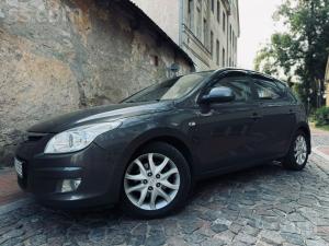 Grey Hyundai i30 2009 in Cesis, with an engine capacity of 1.60 L and mileage of 0 thousand km for 2350 €, photo 5 on AUTOMOTO.COM.LV