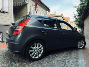 Grey Hyundai i30 2009 in Cesis, with an engine capacity of 1.60 L and mileage of 0 thousand km for 2350 €, photo 7 on AUTOMOTO.COM.LV