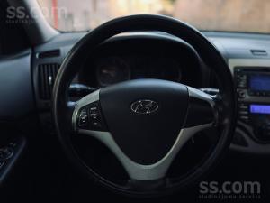 Grey Hyundai i30 2009 in Cesis, with an engine capacity of 1.60 L and mileage of 0 thousand km for 2350 €, photo 24 on AUTOMOTO.COM.LV
