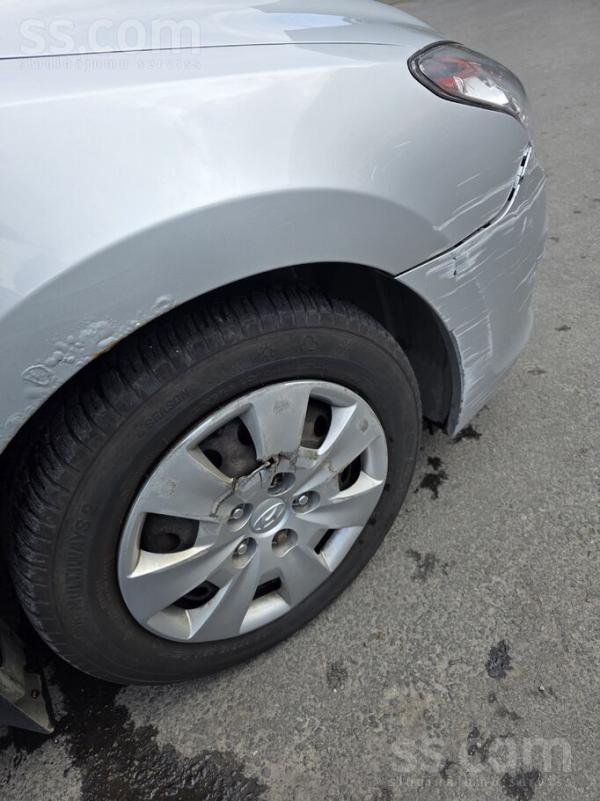 Pelēks Hyundai i30 2009 Rīga, ar dzinēja tilpumu 1.40 L un nobraukumu 184 tūkst. km par 2000 €, foto 7 vietnē AUTOMOTO.COM.LV