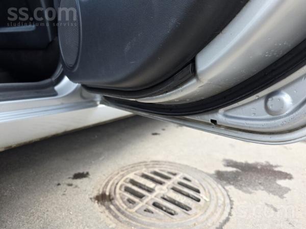 Pelēks Hyundai i30 2009 Rīga, ar dzinēja tilpumu 1.40 L un nobraukumu 184 tūkst. km par 2000 €, foto 10 vietnē AUTOMOTO.COM.LV