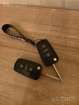 Pelēks Hyundai i30 2009 Rīga, ar dzinēja tilpumu 1.40 L un nobraukumu 184 tūkst. km par 2000 €, foto 20 vietnē AUTOMOTO.COM.LV