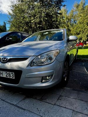 Grey Hyundai i30 2009 in Vilnius, with an engine capacity of 1.59 L and mileage of 175 thousand km for 980 €, photo  on AUTOMOTO.COM.LV