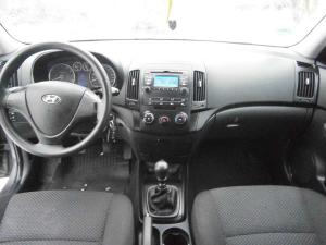 Pelēks Hyundai i30 2010 Alīta, ar dzinēja tilpumu 1.40 L un nobraukumu 210 tūkst. km par 2700 €, foto 12 vietnē AUTOMOTO.COM.LV