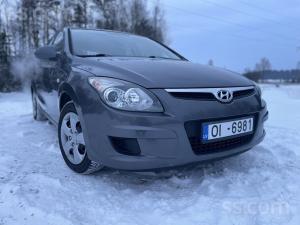 Grey Hyundai i30 2010 in Cesis, with an engine capacity of 1.40 L and mileage of 0 thousand km for 3250 €, photo  on AUTOMOTO.COM.LV
