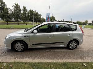 Pelēks Hyundai i30 2010 Šauļi, ar dzinēja tilpumu 1.46 L un nobraukumu 268 tūkst. km par 2000 €, foto 3 vietnē AUTOMOTO.COM.LV