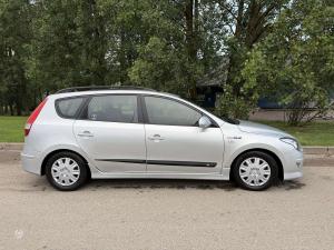 Pelēks Hyundai i30 2010 Šauļi, ar dzinēja tilpumu 1.46 L un nobraukumu 268 tūkst. km par 2000 €, foto 4 vietnē AUTOMOTO.COM.LV