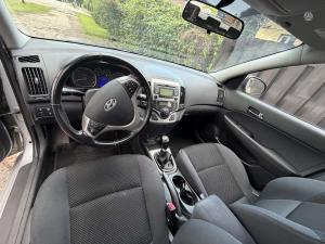Pelēks Hyundai i30 2010 Šauļi, ar dzinēja tilpumu 1.46 L un nobraukumu 268 tūkst. km par 2000 €, foto 6 vietnē AUTOMOTO.COM.LV