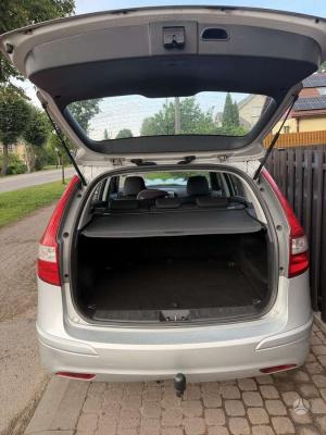 Pelēks Hyundai i30 2010 Šauļi, ar dzinēja tilpumu 1.46 L un nobraukumu 268 tūkst. km par 2000 €, foto 9 vietnē AUTOMOTO.COM.LV