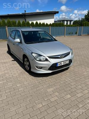 Серый Хендай i30 2010 в Рига, объемом двигателя 1.60 л и пробегом 223 тыс. км за 2550 €, фото 6 на AUTOMOTO.COM.LV
