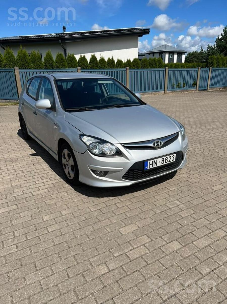 Серый Хендай i30 2010 в Рига, объемом двигателя 1.60 л и пробегом 223 тыс. км за 2550 €, фото 6 на AUTOMOTO.COM.LV