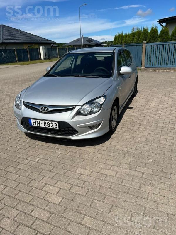 Grey Hyundai i30 2010 in Riga, with an engine capacity of 1.60 L and mileage of 223 thousand km for 2550 €, photo 7 on AUTOMOTO.COM.LV