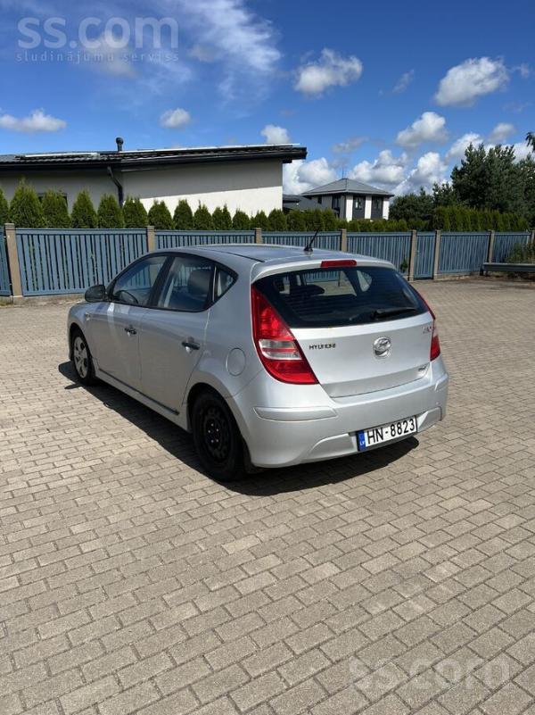 Хендай i30 2010 в Рига на AUTOMOTO.COM.LV Серый Хендай i30 2010 в Рига, объемом двигателя 1.60 л и пробегом 223 тыс. км за 2200 €, фото 6 на AUTOMOTO.COM.LV