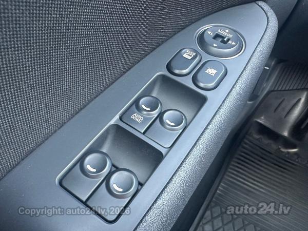 Pelēks Hyundai i30 2010 Tartu, ar dzinēja tilpumu 1.60 L un nobraukumu 124 tūkst. km par 4950 €, foto 5 vietnē AUTOMOTO.COM.LV
