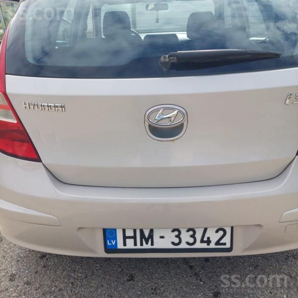 Серый Хендай i30 2010 в Рига, объемом двигателя 1.40 л и пробегом 201 тыс. км за 2250 €, фото 4 на AUTOMOTO.COM.LV