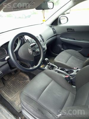 Grey Hyundai i30 2010 in Riga, with an engine capacity of 1.40 L and mileage of 285 thousand km for 1200 €, photo 7 on AUTOMOTO.COM.LV
